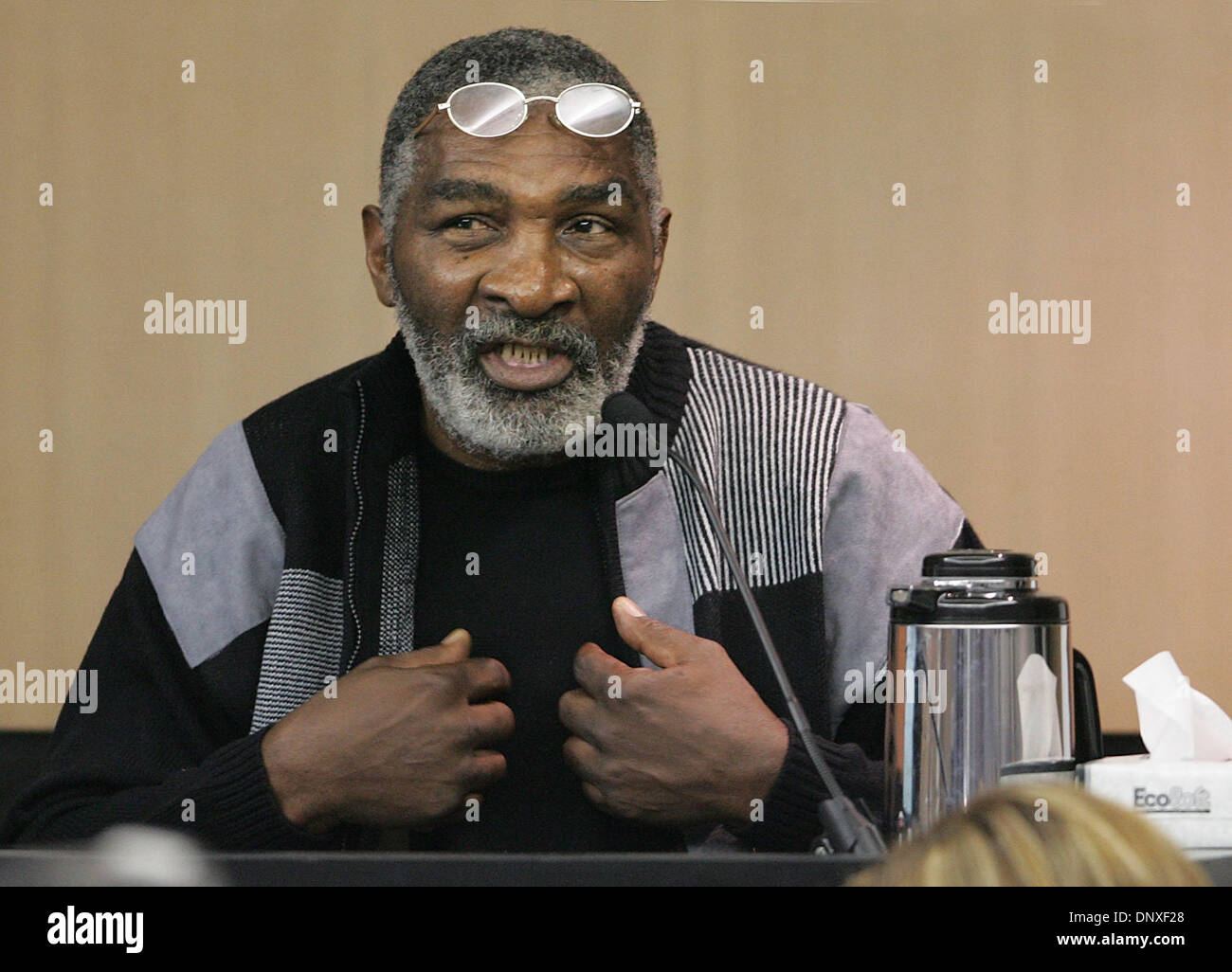 Venus and serena williams father hi-res stock photography and images ...