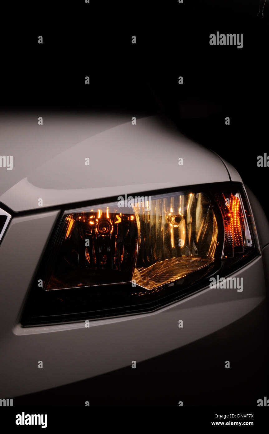 Reflective light and glass hi-res stock photography and images - Alamy