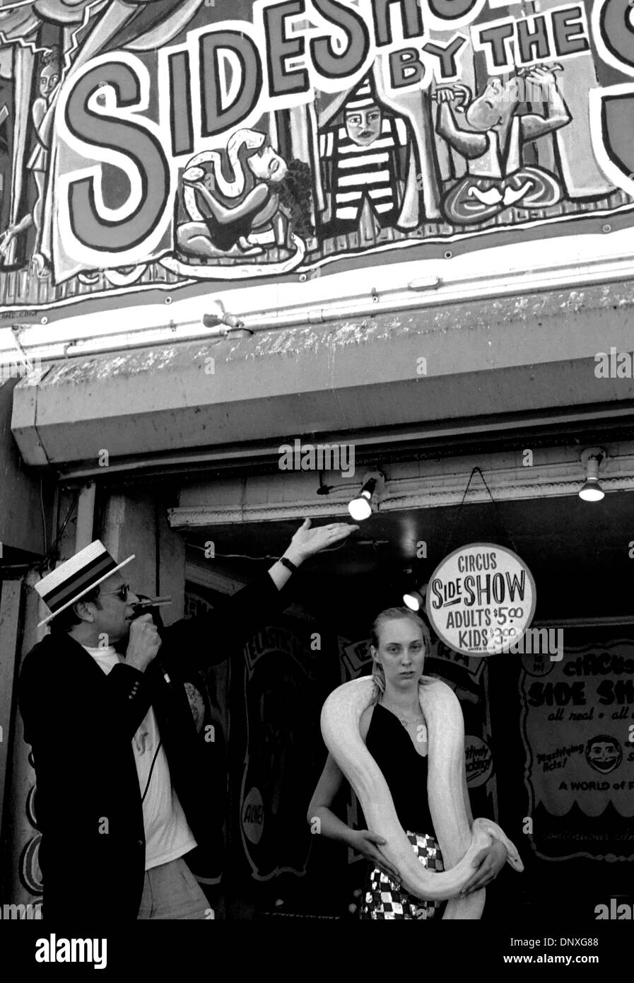 Side show Black and White Stock Photos & Images - Alamy