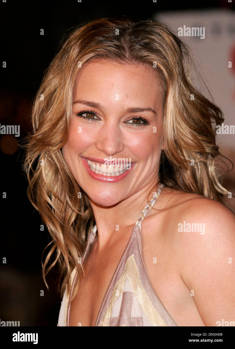 Dec 13, 2005; Westwood, California, USA; Actress PIPER PERABO at the ...