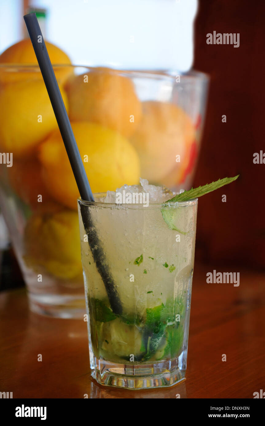 Alcohol mojito hi-res stock photography and images - Alamy