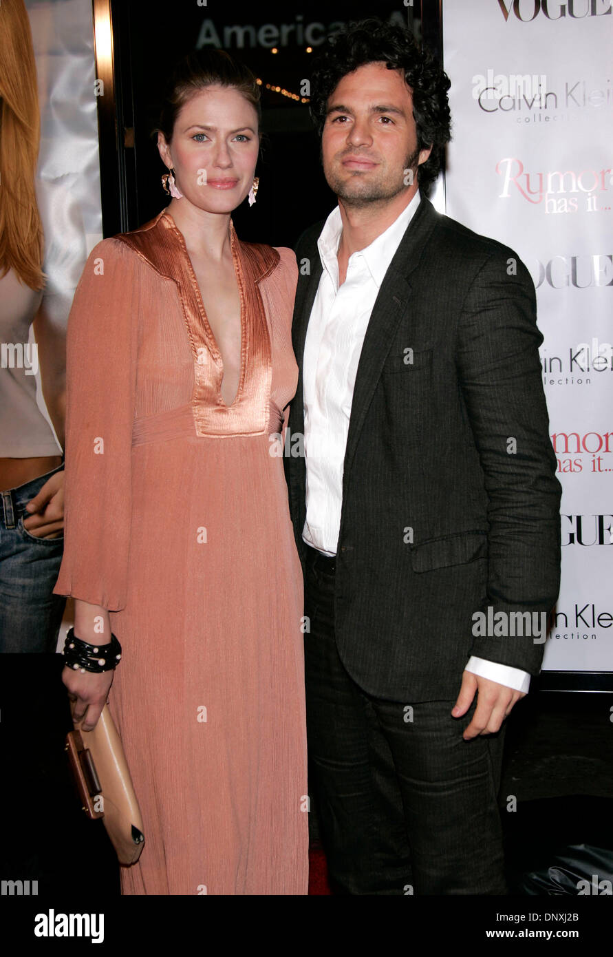 Dec 15, 2005; Hollywood, California, USA; Actor MARK RUFFALO & wife ...