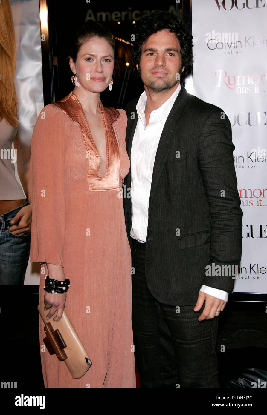Dec 15, 2005; Hollywood, California, USA; Actor MARK RUFFALO & wife ...