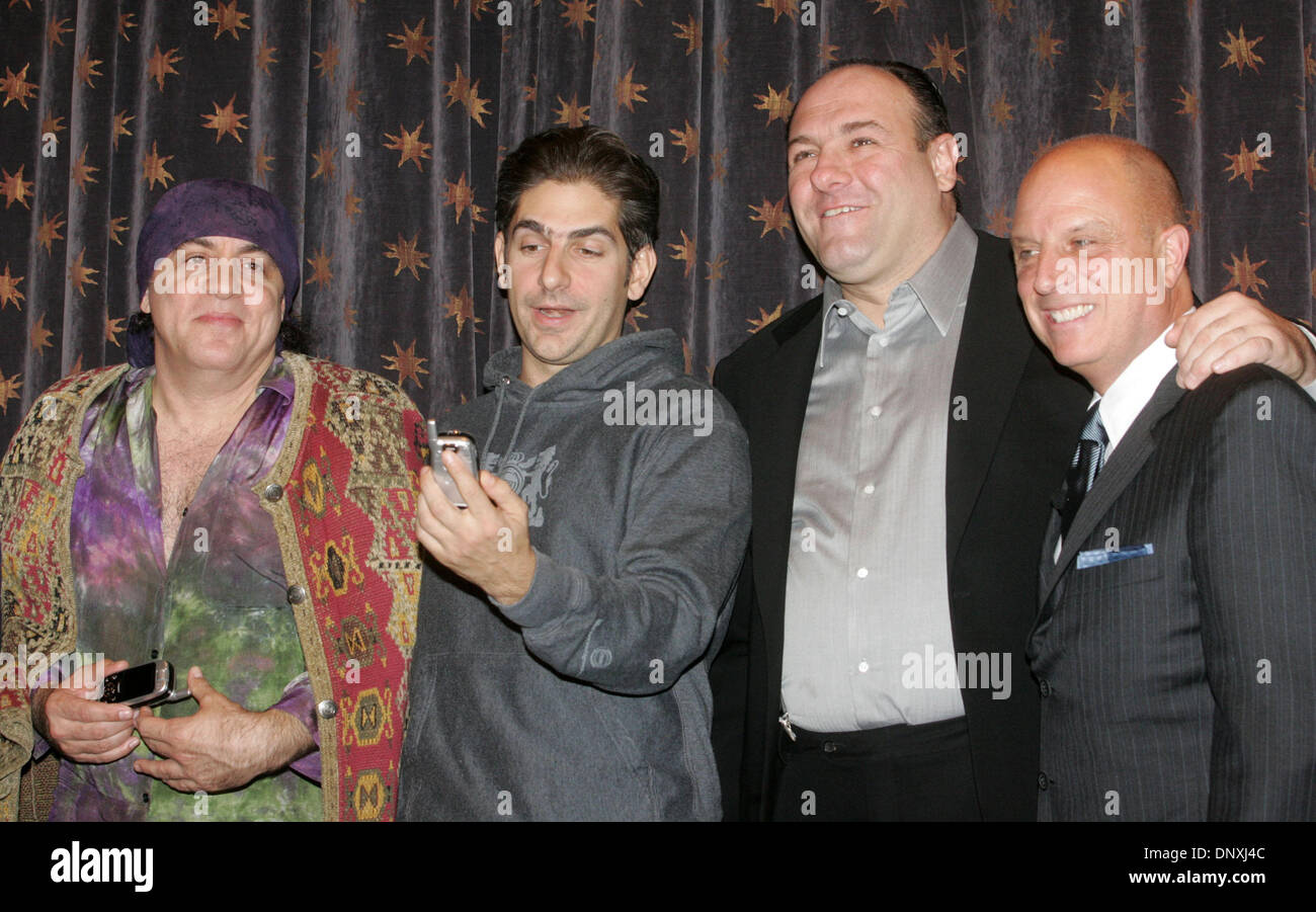 Actors STEVEN VAN ZANDT, MICHAEL IMPERIOLI, JAMES GANDOLFINI from 'The ...