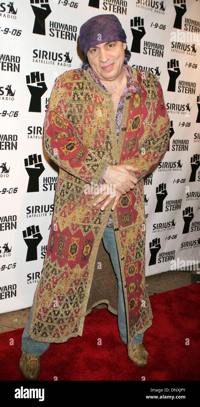 Dec 16, 2005; New York, NY, USA; Actor/musician STEVEN VAN ZANDT at the ...