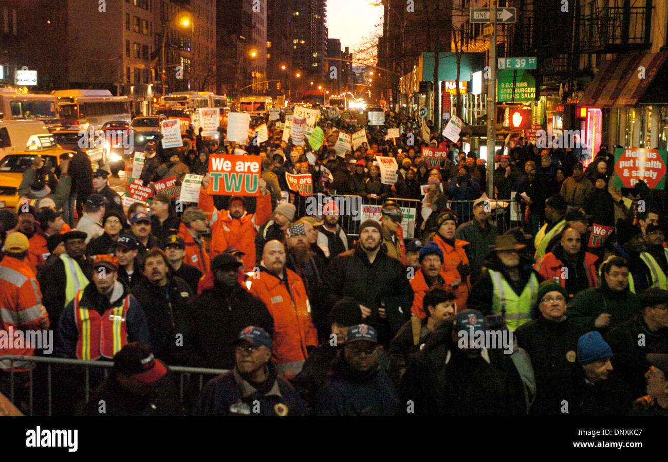 Bus strike new york city hi-res stock photography and images - Alamy