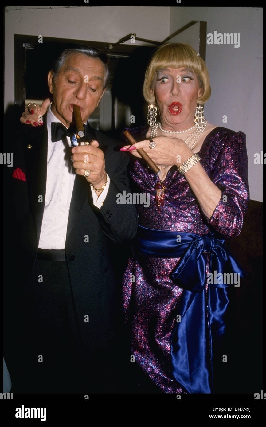 Hollywood ca usa milton berle hi-res stock photography and images - Alamy