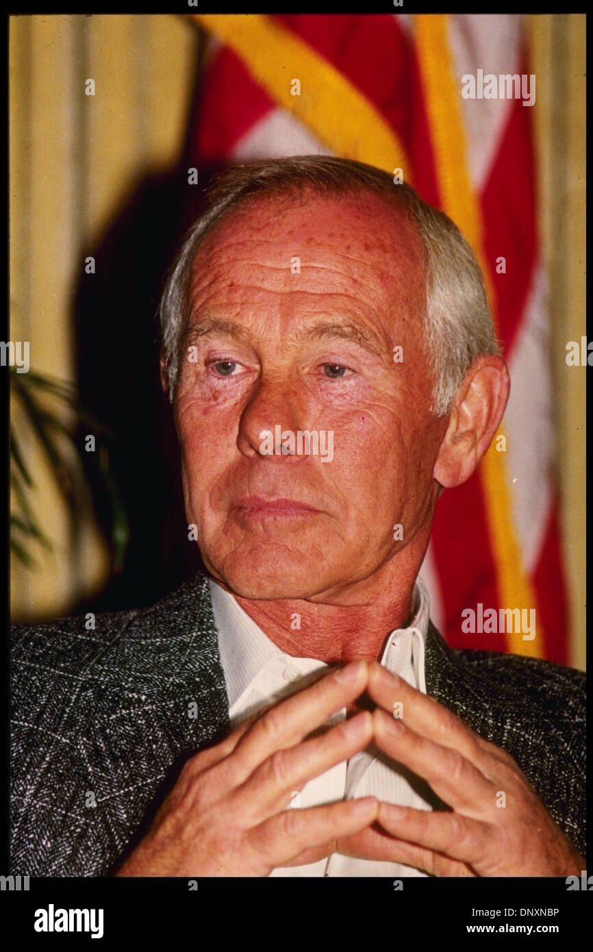 Johnny carson show hi-res stock photography and images - Alamy