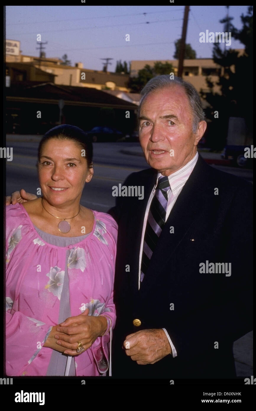 Actor james mason hi-res stock photography and images - Alamy
