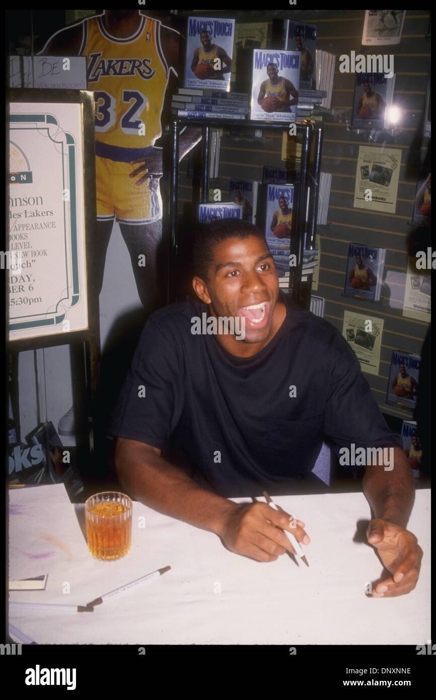 Hollywood, Ca, USA; Basketball great MAGIC JOHNSON at a booksigning ...