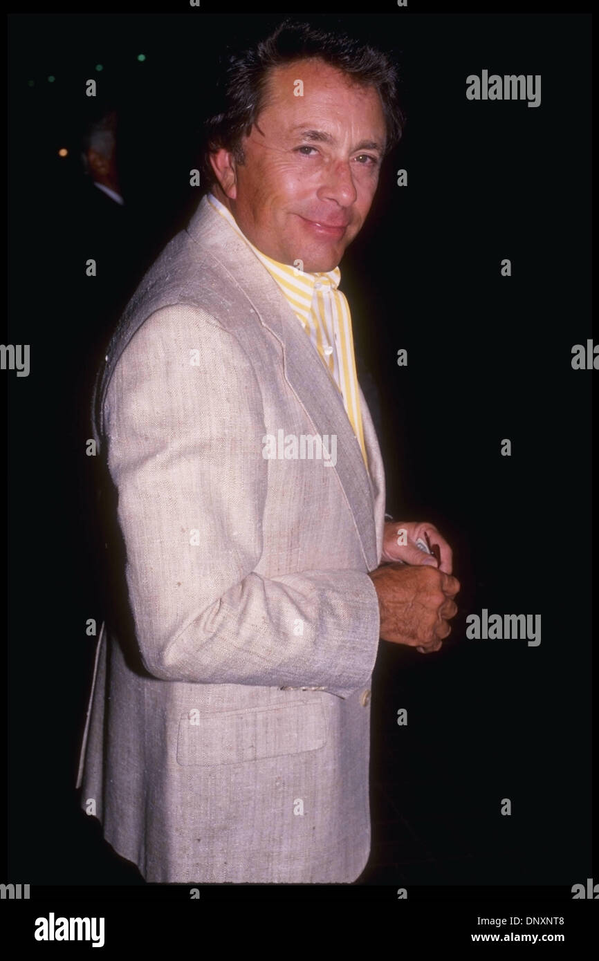 Hollywood, Ca, USA; BILL BIXBY in an undated photo. (Michelson-Roger ...