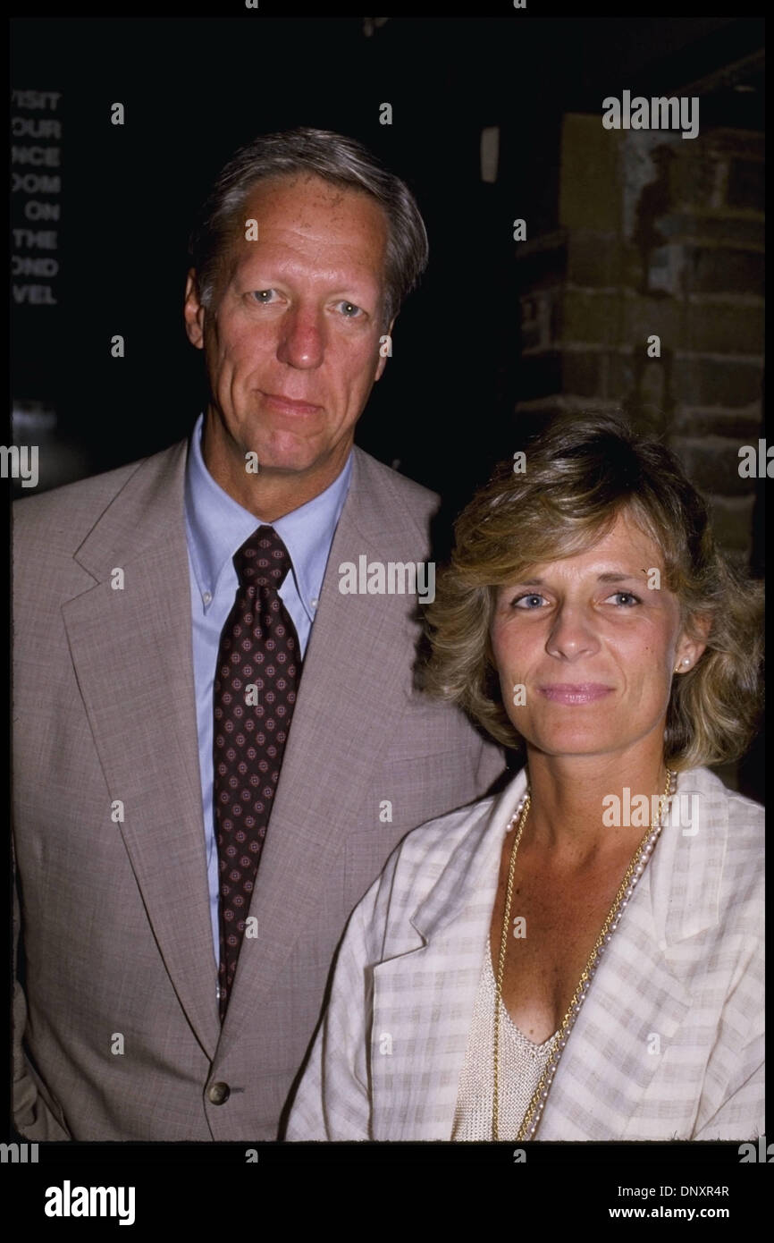 David hartman hi-res stock photography and images - Alamy