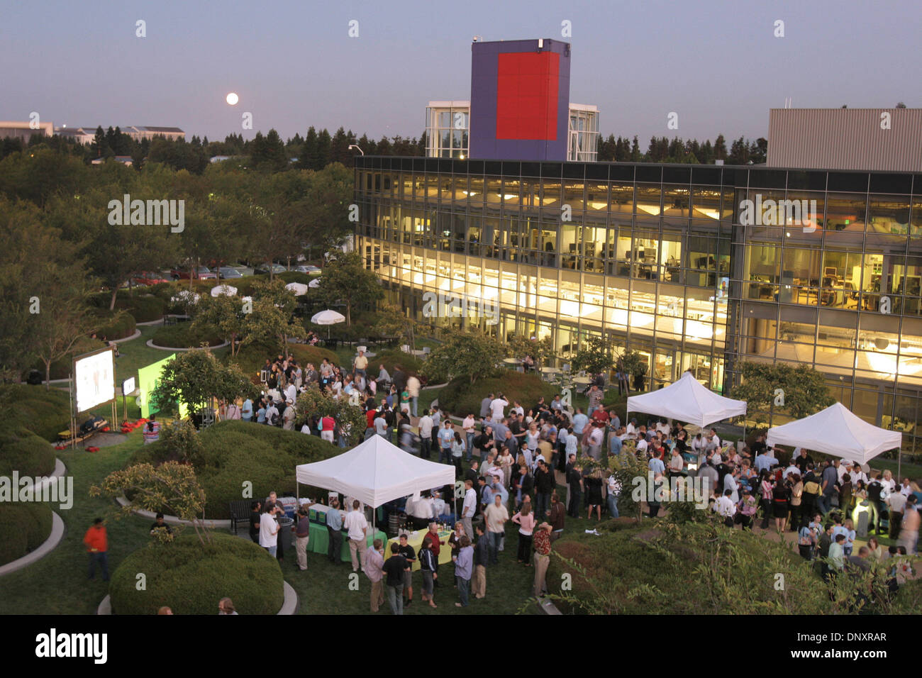 Google mountain view employees hi-res stock photography and images - Alamy