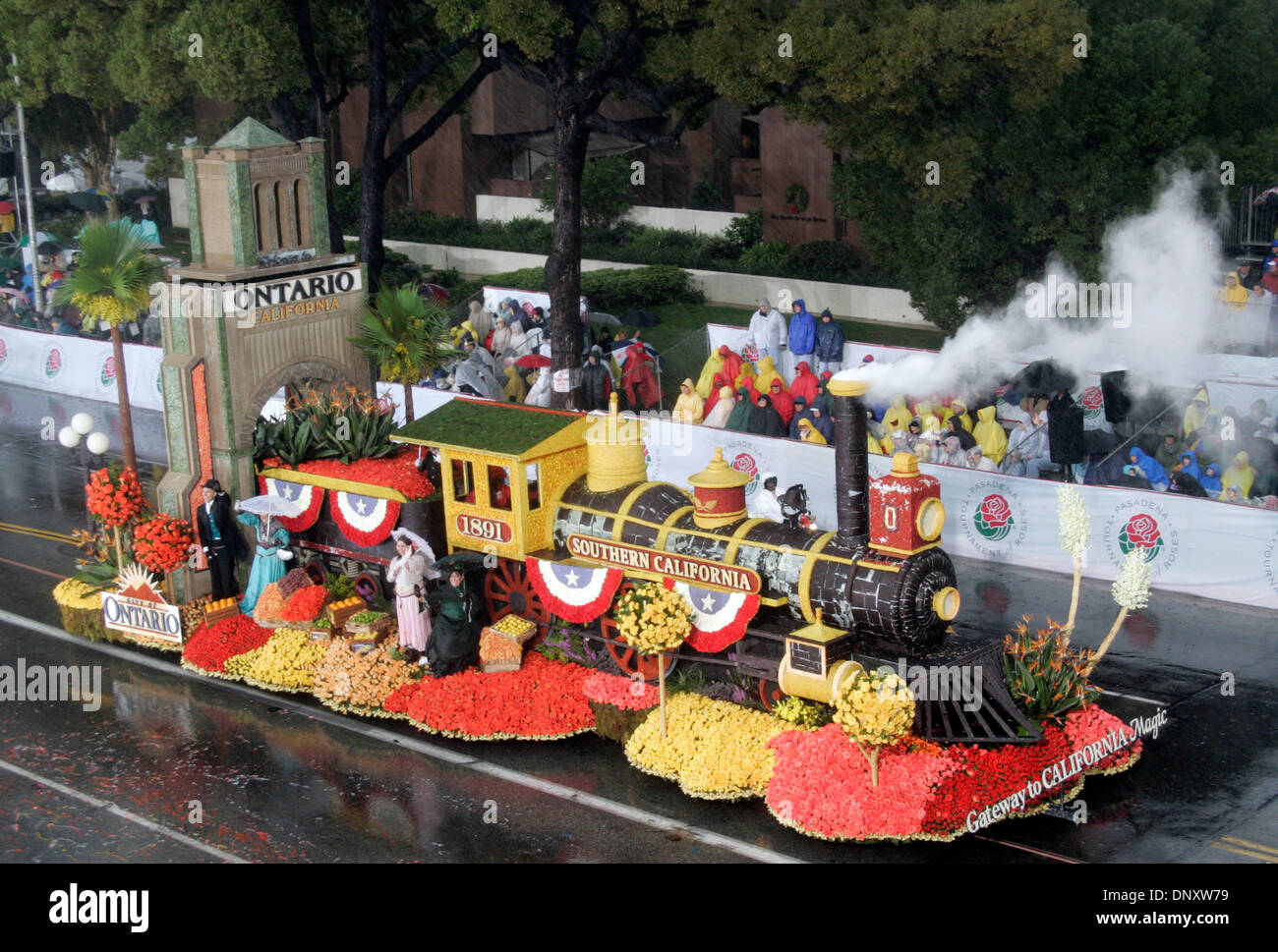 Jan 02, 2006; Pasadena, CA, USA; Governor's Trophy winner float makes ...