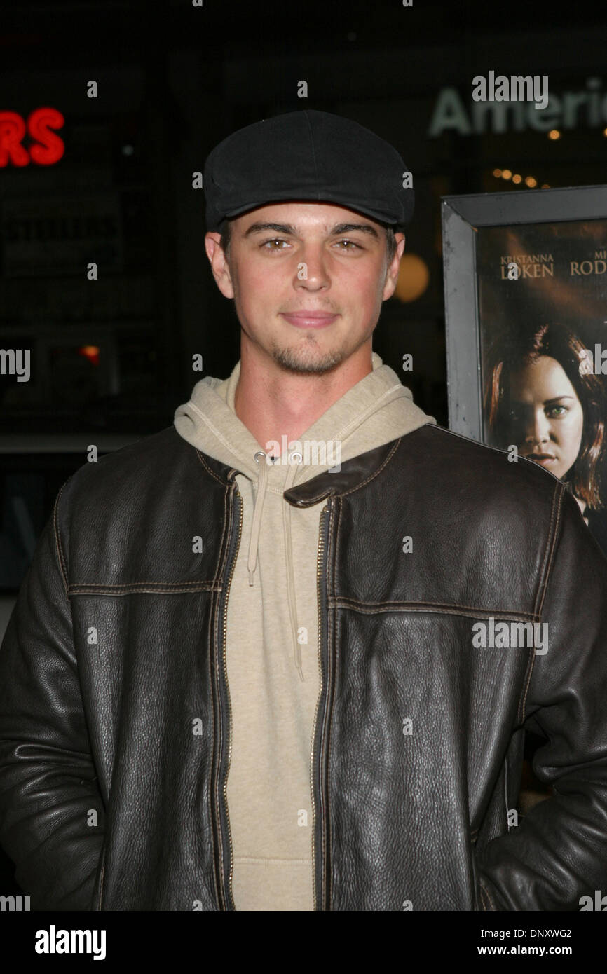 Jan 04, 2006; Hollywood, CA, USA; Actor DARREN BROOKS at the premiere ...