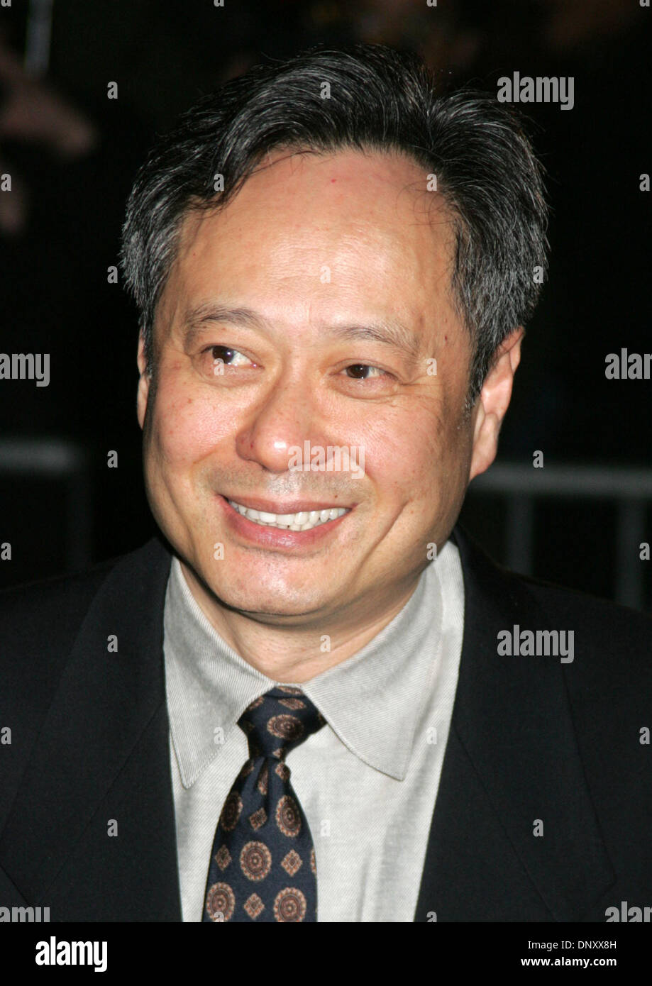 Ang circle hi-res stock photography and images - Alamy