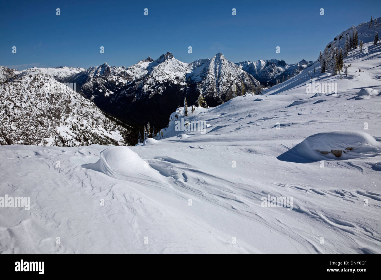 WASHINGTON - The North Cascades after an early winter snow storm from ...