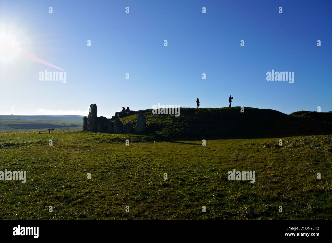 West Kennet Long Barrow, Avebury, Wiltshire, England Stock Photo - Alamy