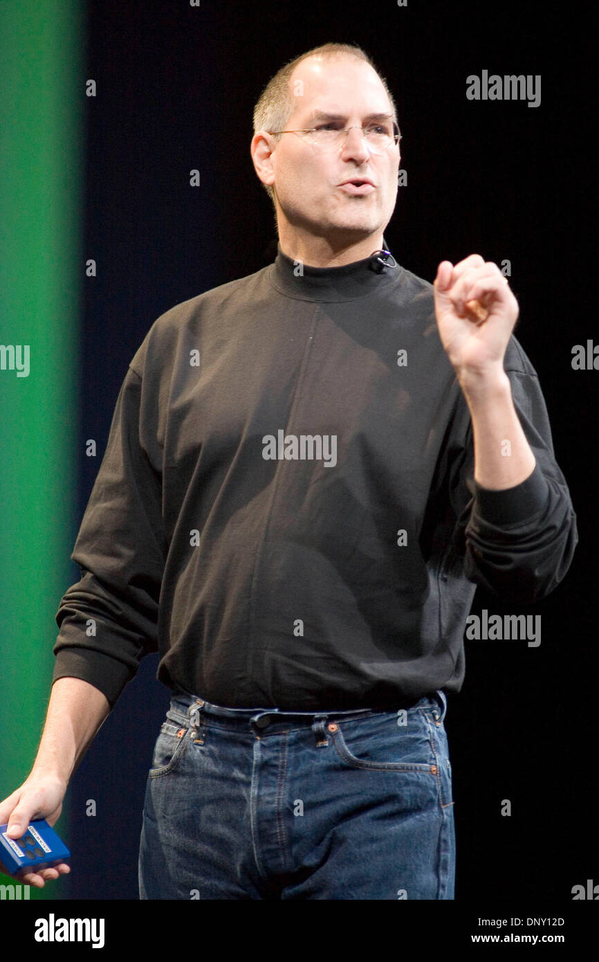 Jan 10, 2006; San Francisco, CA, USA; STEVE JOBS at Mac World in San ...