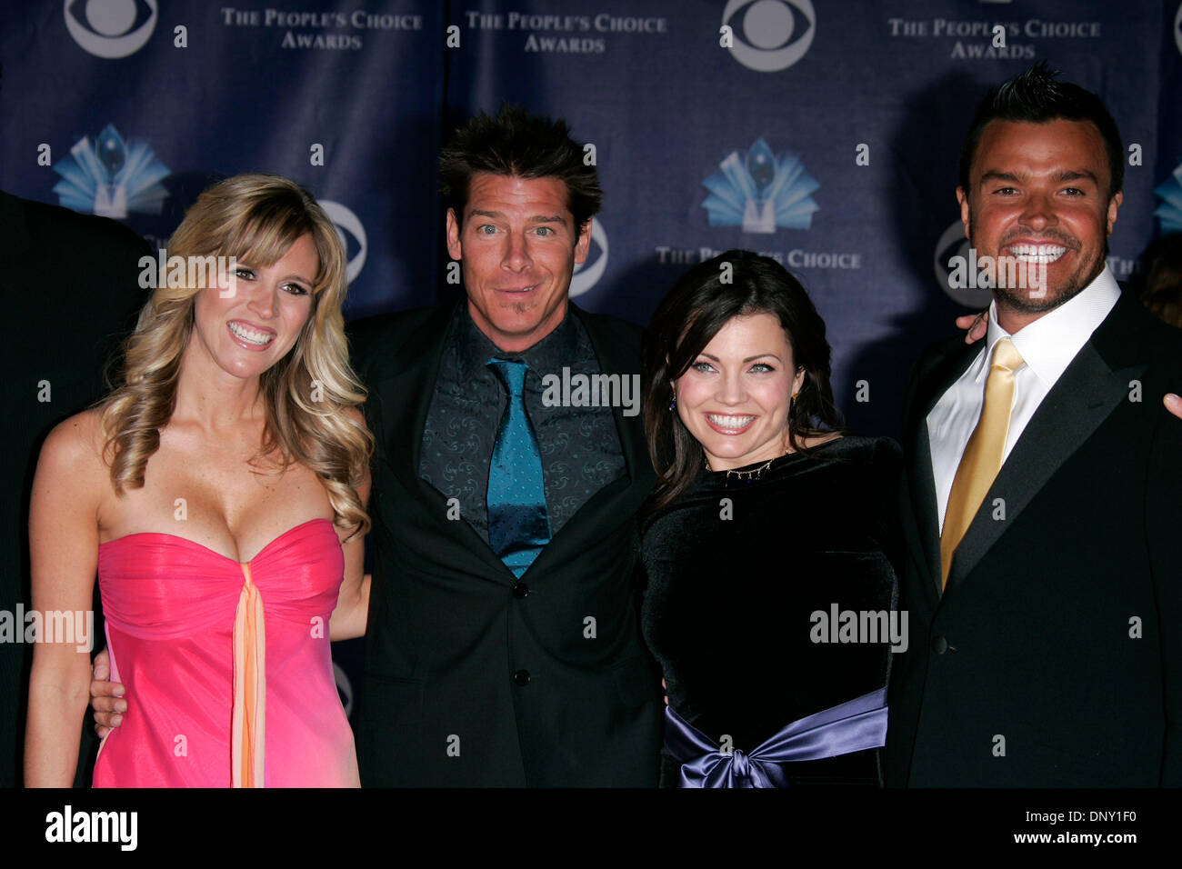 Extreme Makeover Home Edition Cast