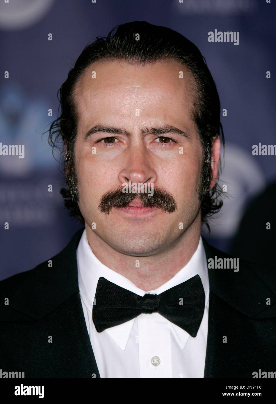 Jan 10, 2006; Los Angeles, CA, USA; JASON LEE arriving at the 32nd ...