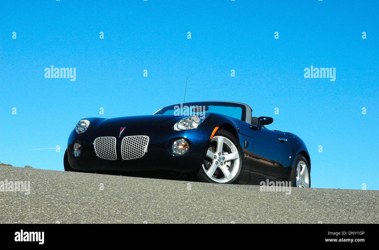 Two seat roadsters hi-res stock photography and images - Alamy