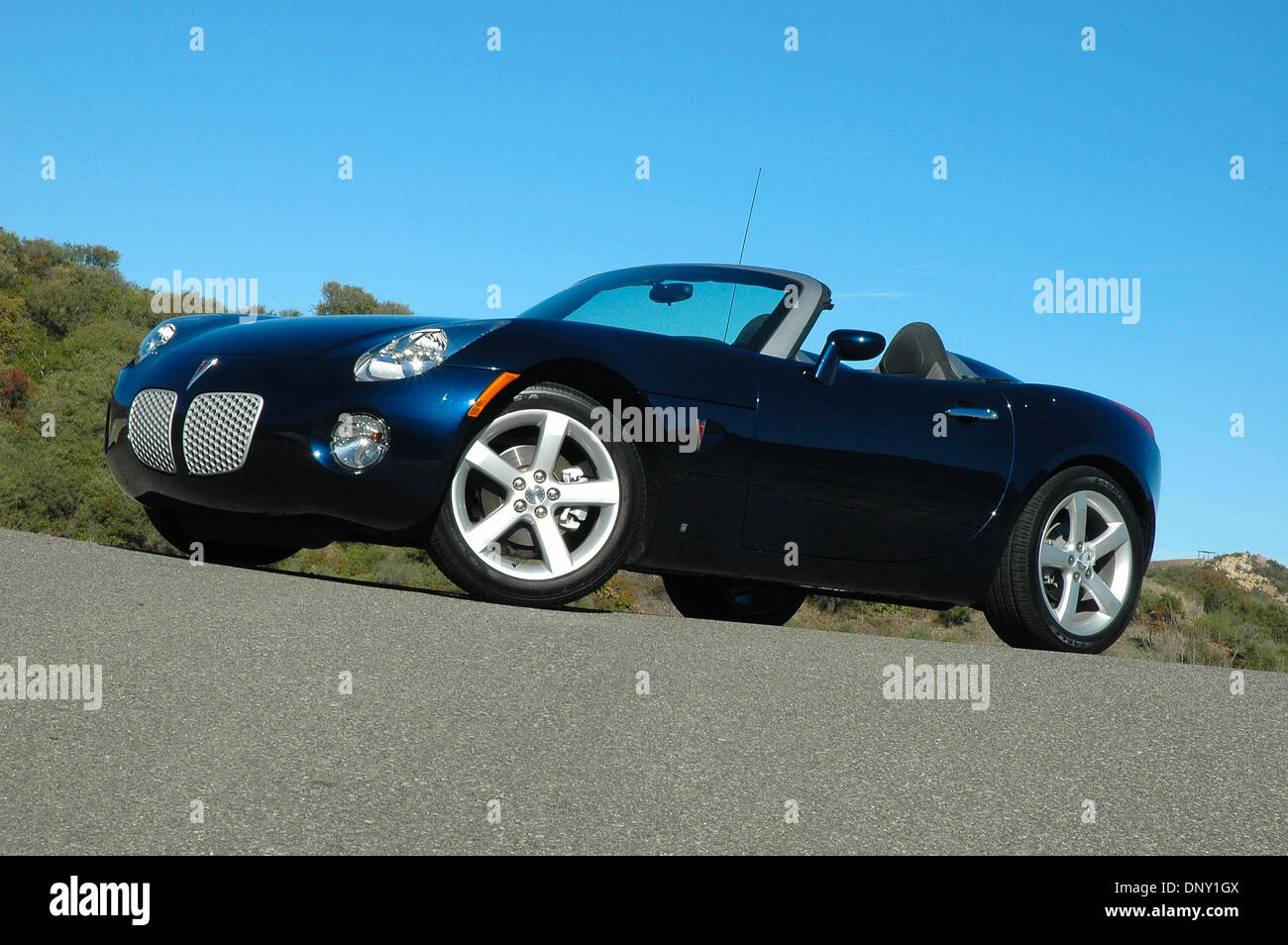 Two seat roadsters hi-res stock photography and images - Alamy