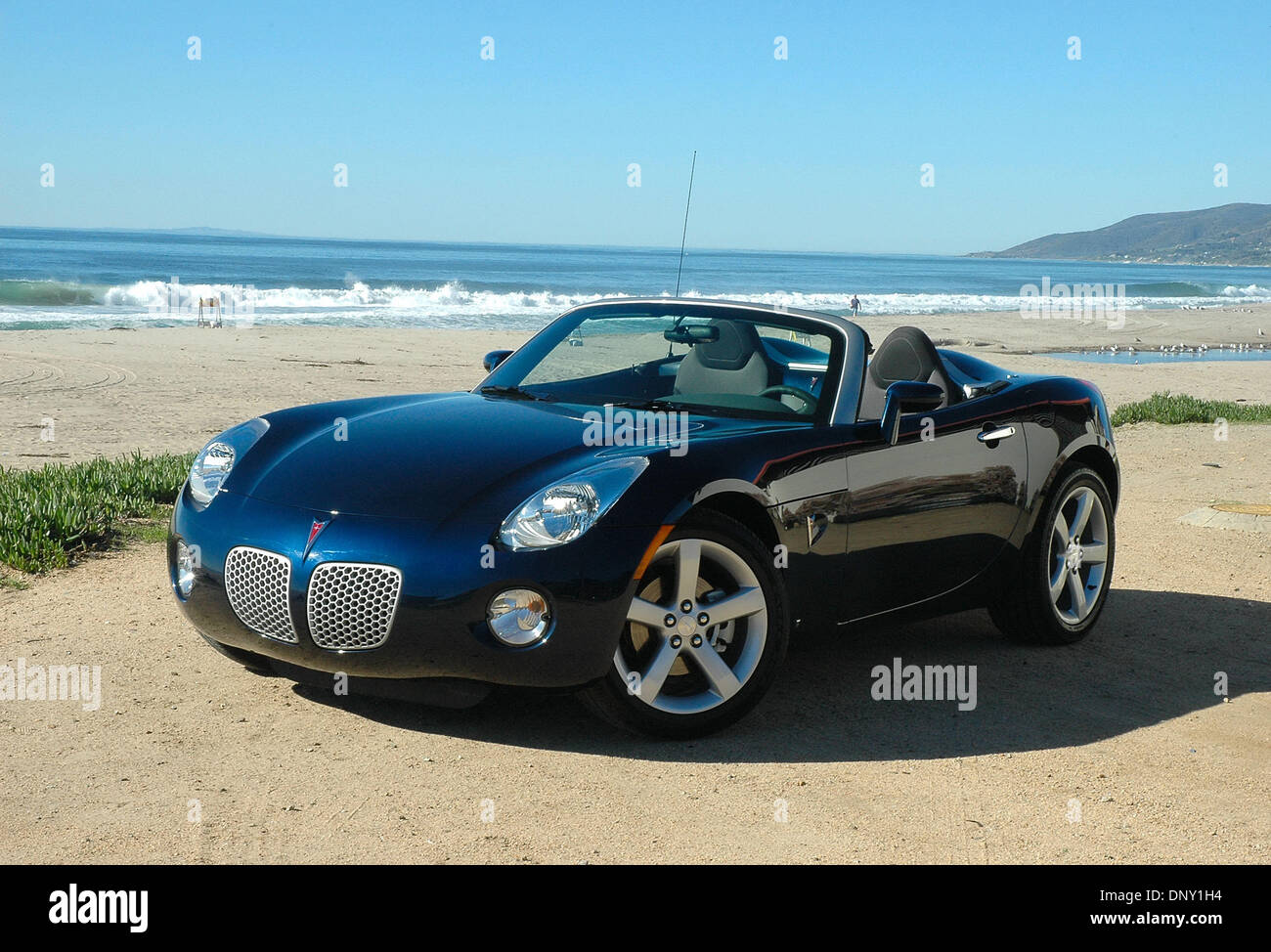 Two seat roadsters hi-res stock photography and images - Alamy