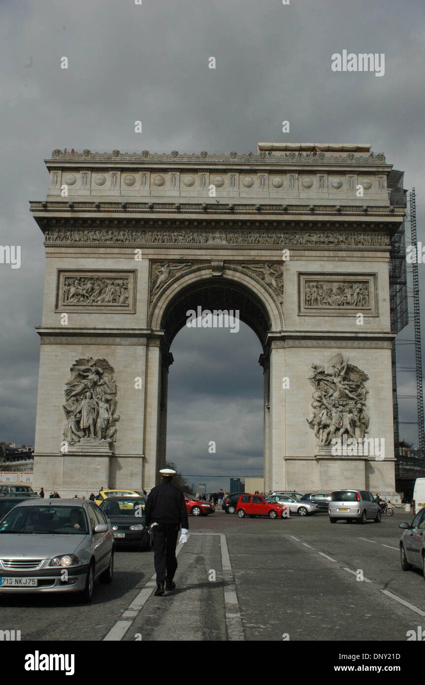 Jan 12, 2006; Paris, FRANCE; Arc de Triomphe: the world's largest ...