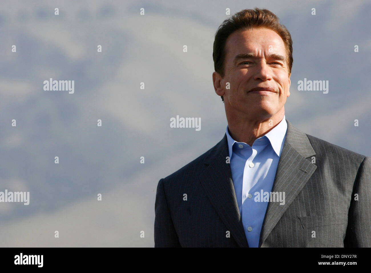 Governor arnold schwarzenegger 2006 hi-res stock photography and images ...