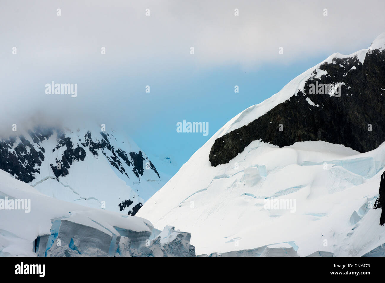 Lemaire Channel Mountains Antarctica // LEMAIRE CHANNEL, Antarctica ...