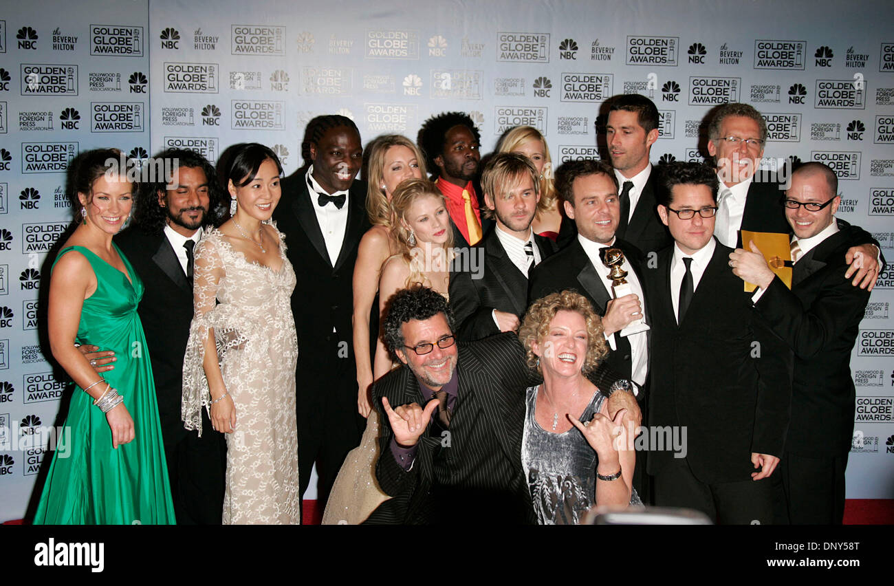Jan 16, 2006; Beverly Hills, CA, USA; The cast & crew of 'LOST' with ...