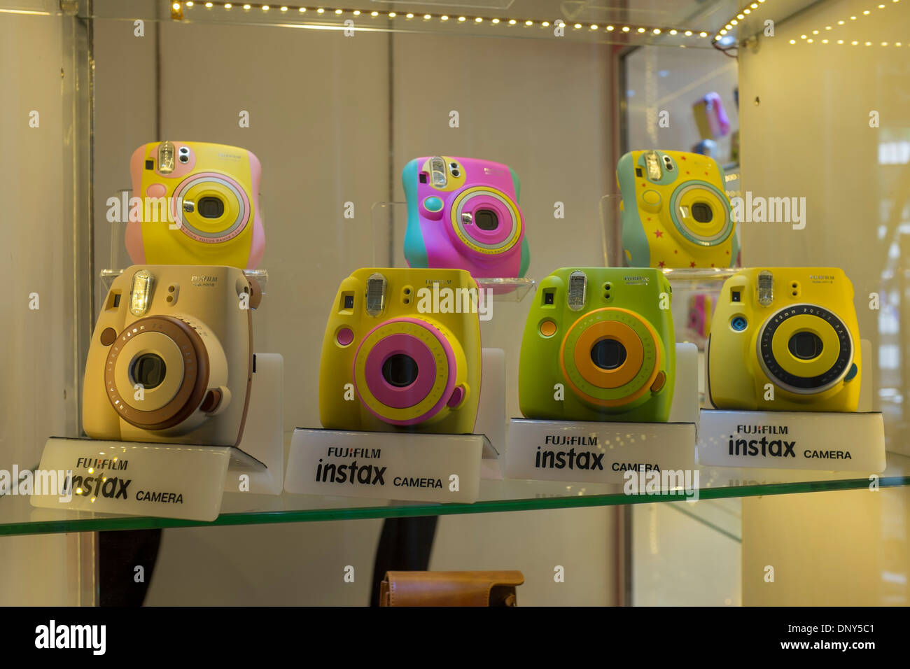 Colourful cameras hi-res stock photography and images - Alamy