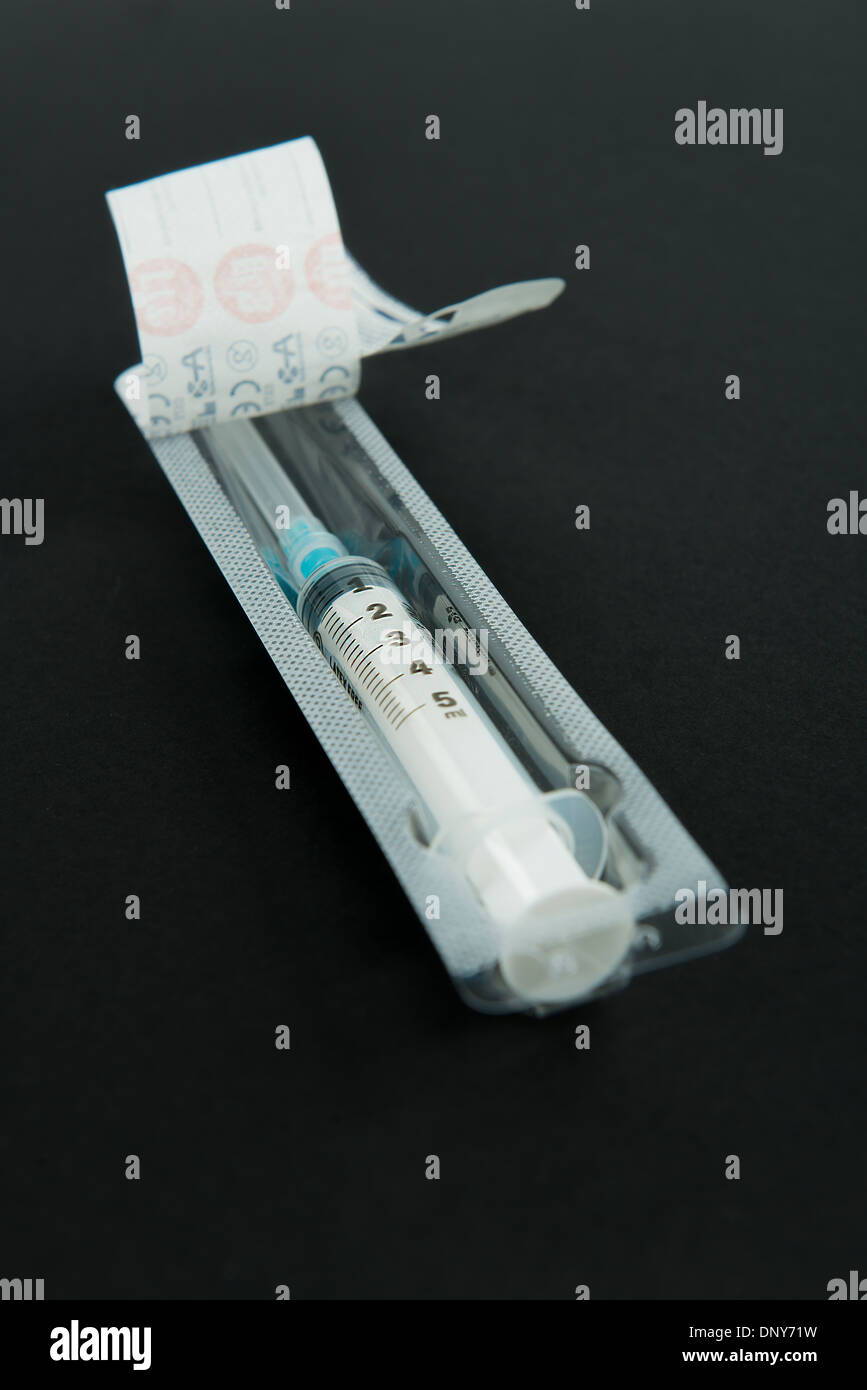 Caring packages hi-res stock photography and images - Alamy