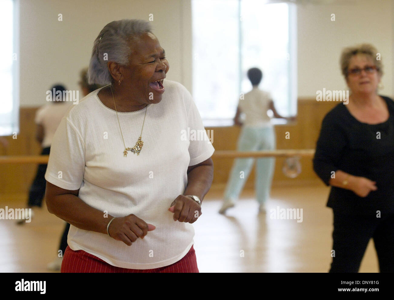 Line dance usa country music hi-res stock photography and images - Alamy