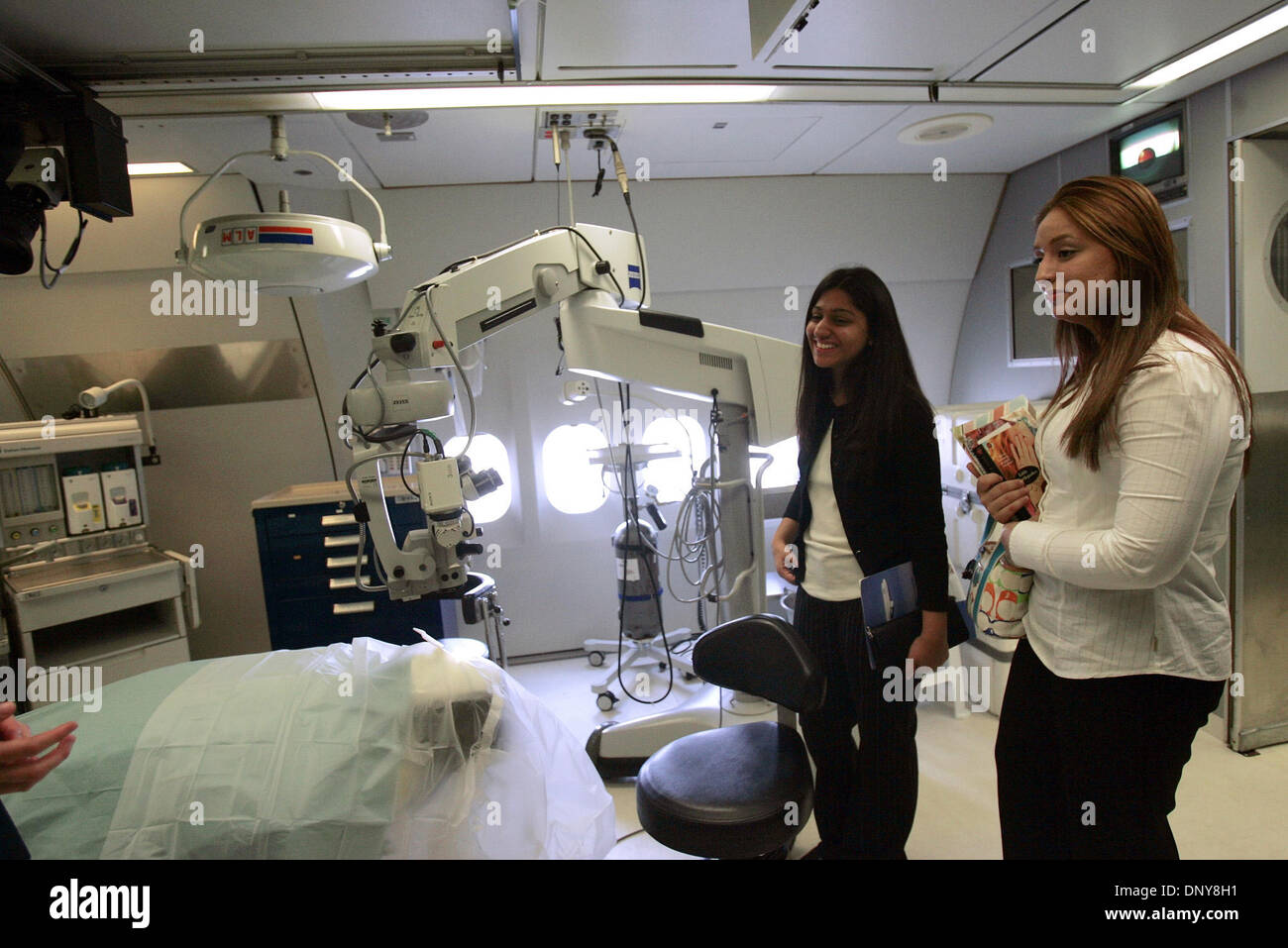 Orbis dc 10 hi-res stock photography and images - Alamy