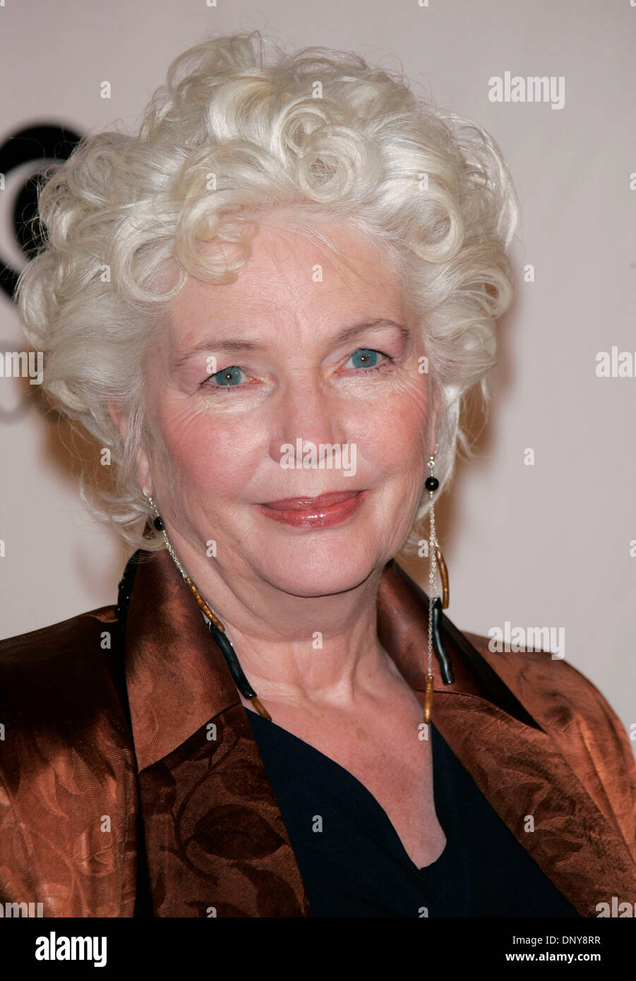 Fionnula flanagan actress hi-res stock photography and images - Alamy