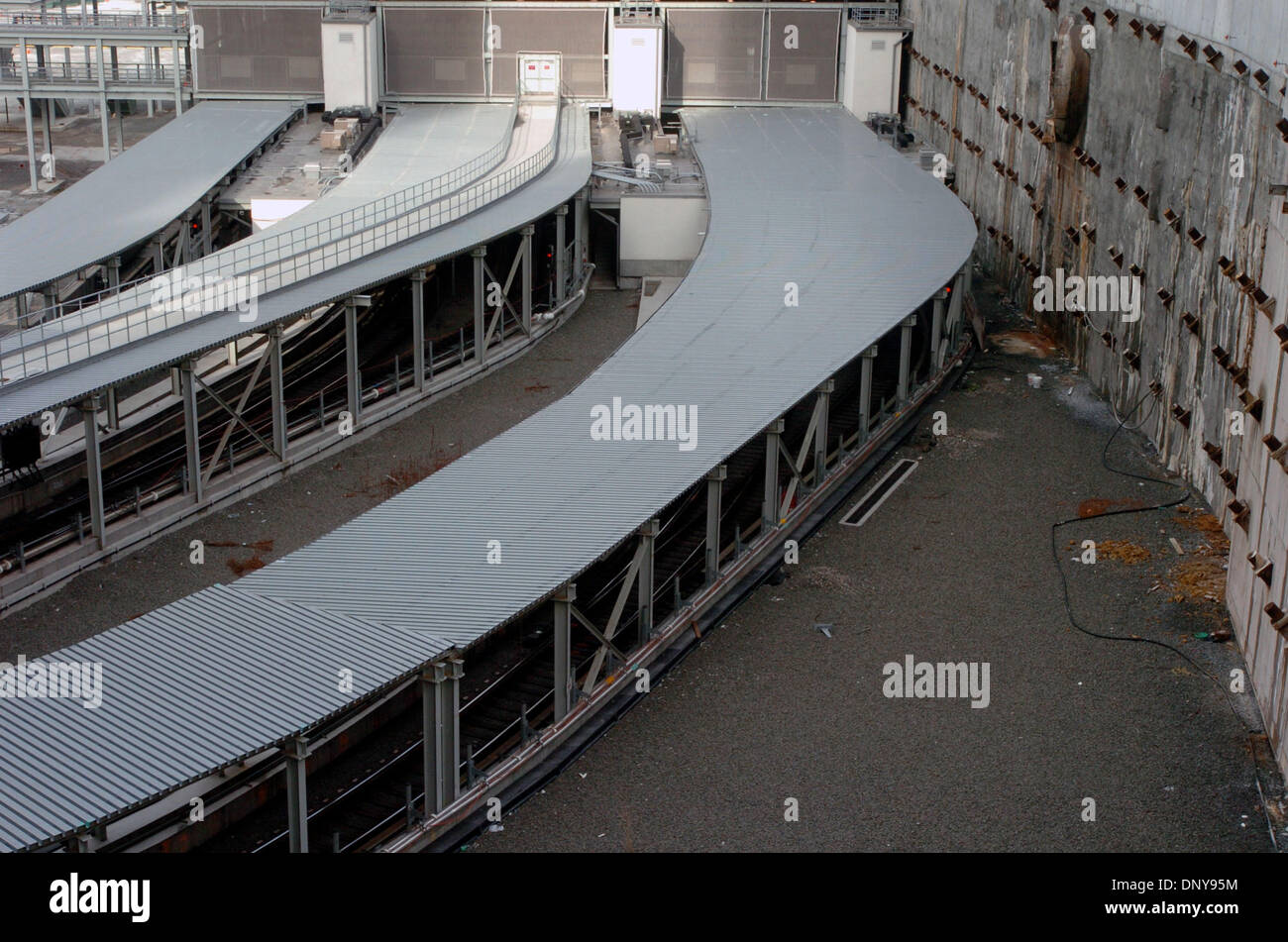 Jan 19, 2006; New York, NY, USA; The NJ Path train tunnels at Ground ...