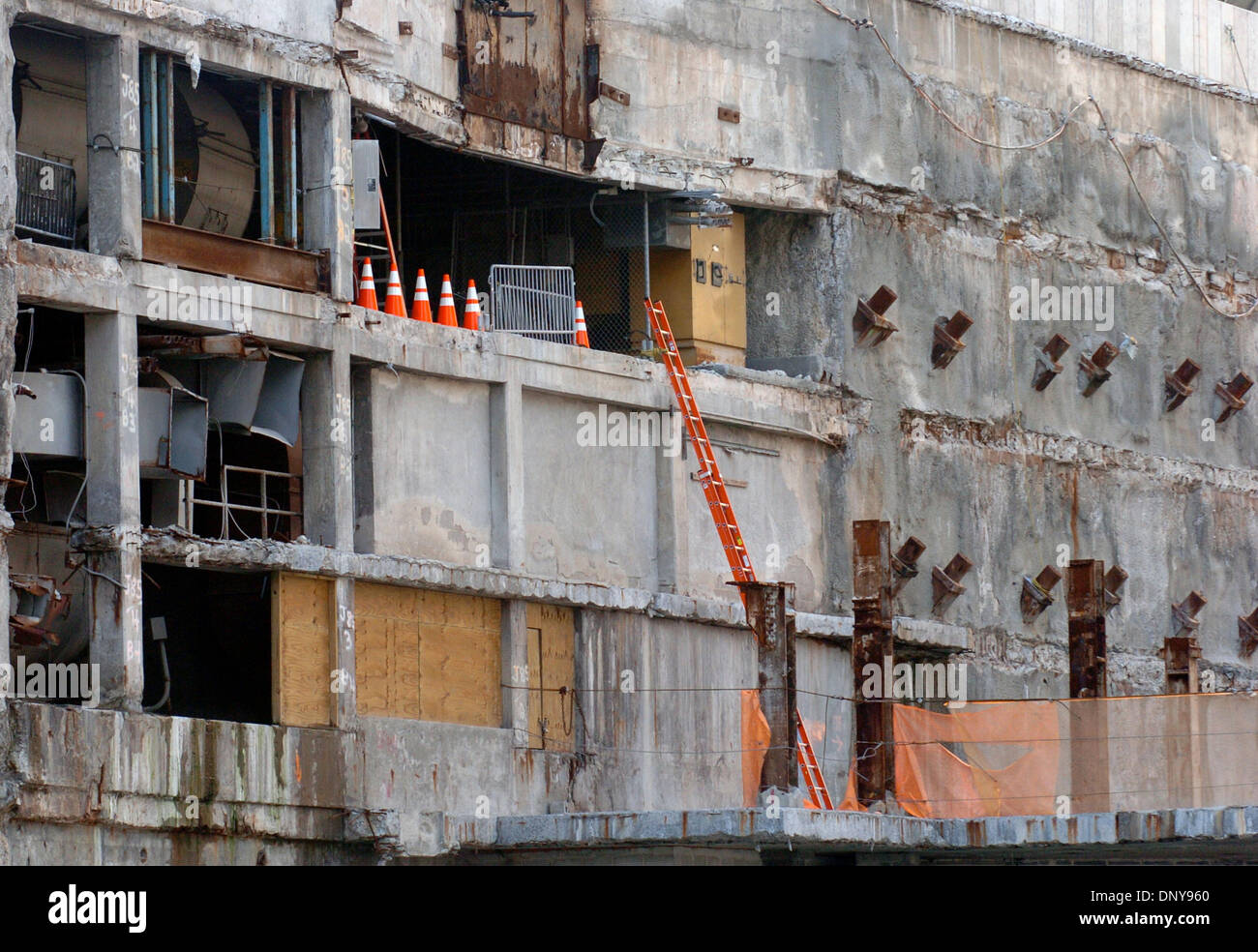 Jan 19, 2006; New York, NY, USA; The slurry wall at Ground Zero in New ...