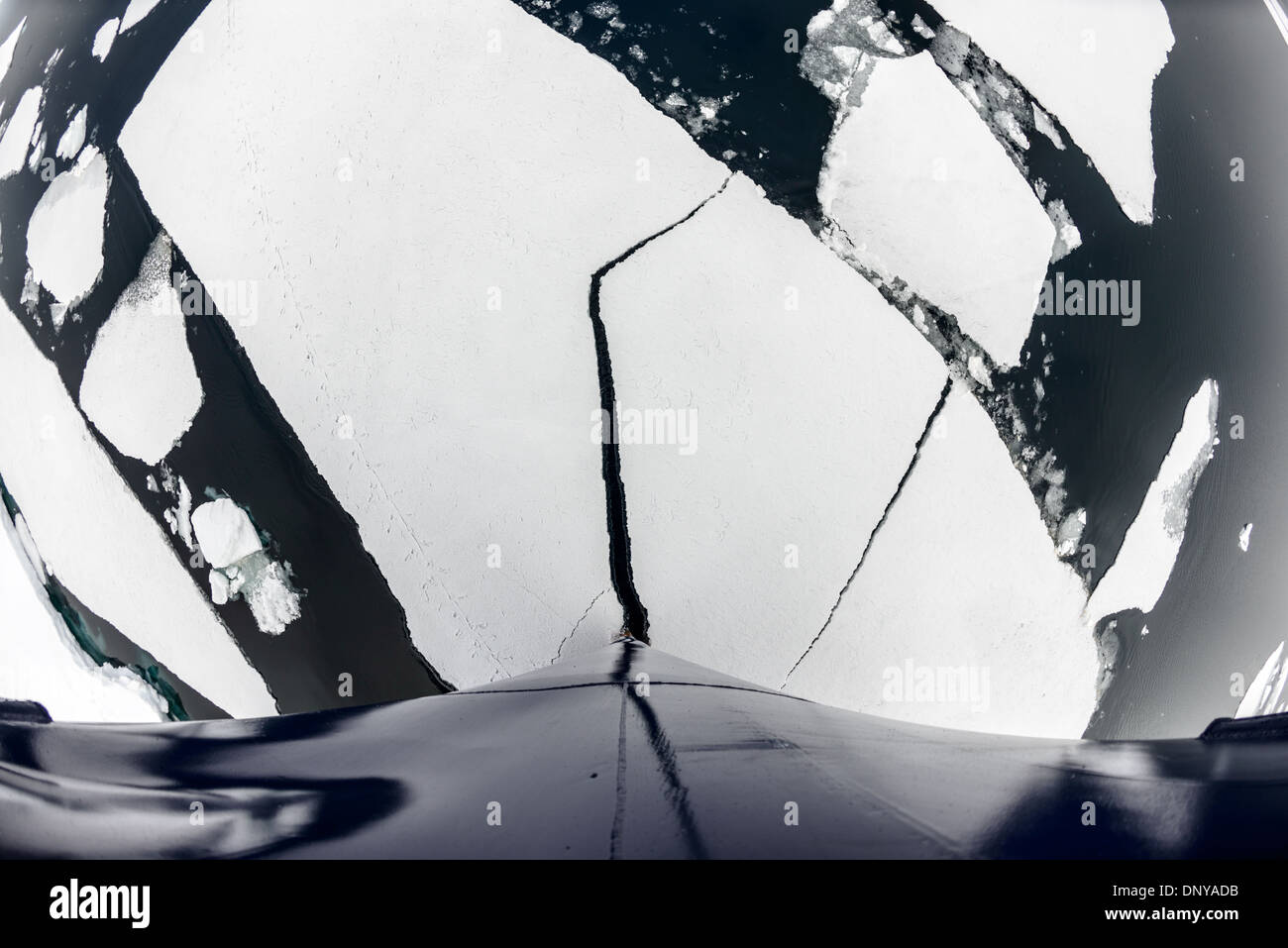 The hull note hi-res stock photography and images - Alamy