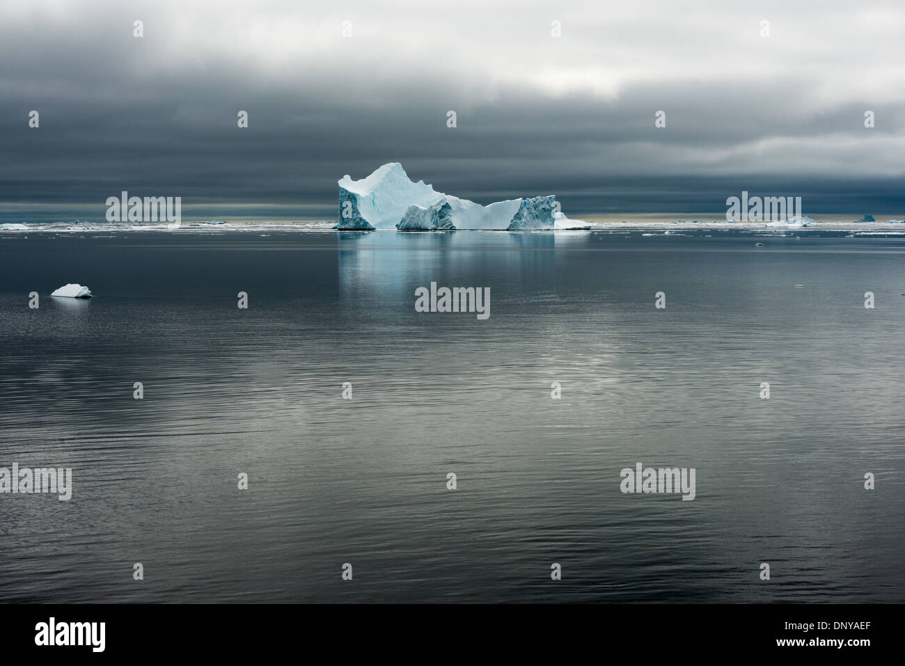 Antarctic treaty system map hi-res stock photography and images - Alamy