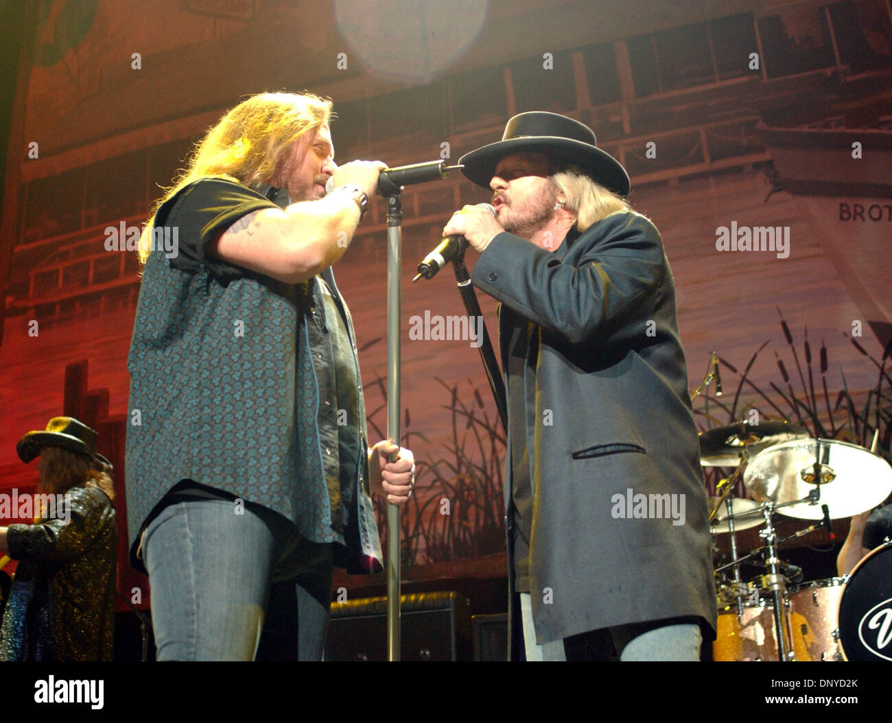 Jan 27, 2006; Columbia, SC, USA; Musicians VAN ZANT perform live as ...