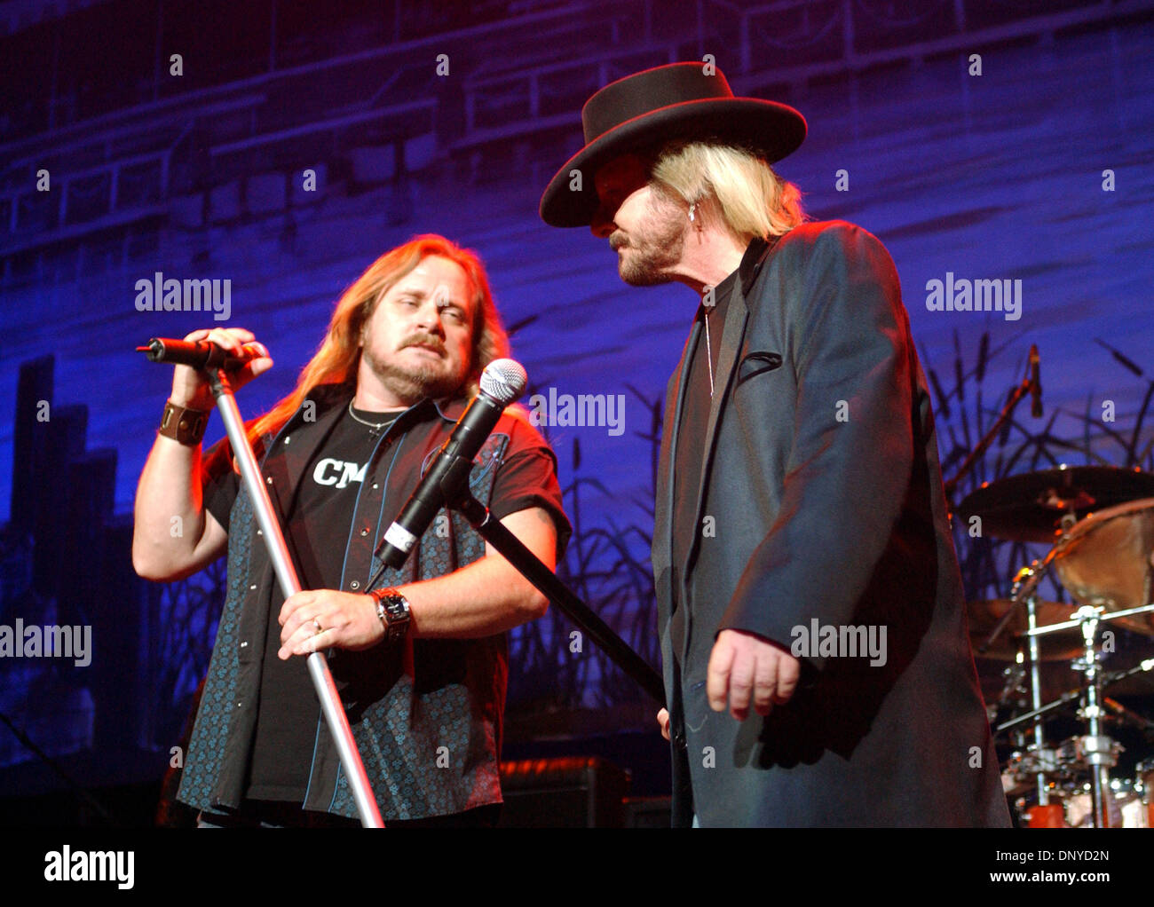 Jan 27, 2006; Columbia, SC, USA; Musicians VAN ZANT perform live as ...