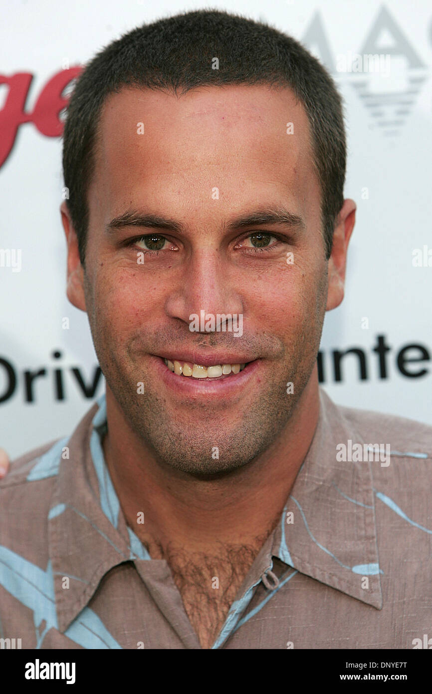 Jack Johnson Singing