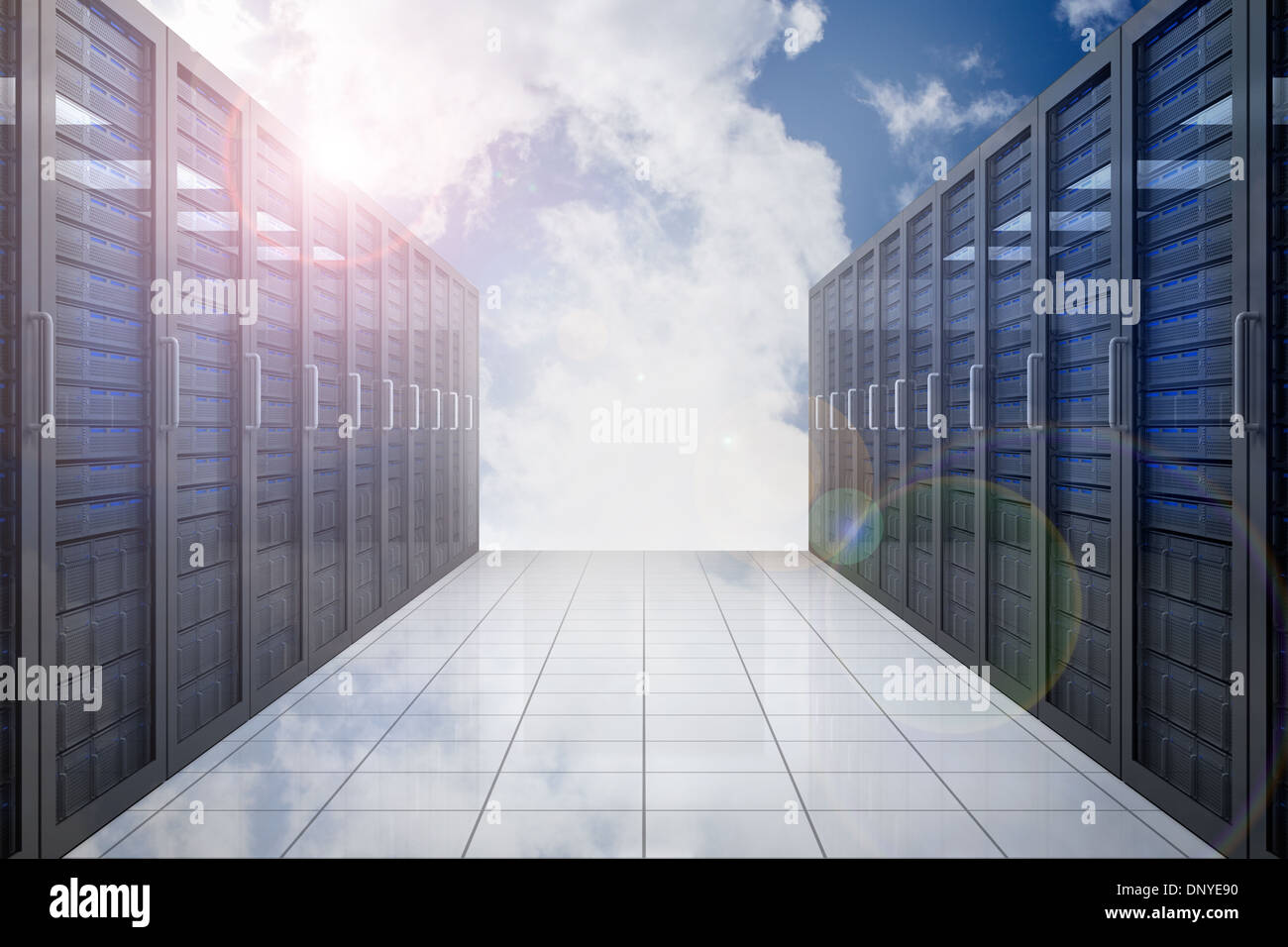 Sky data center hi-res stock photography and images - Alamy