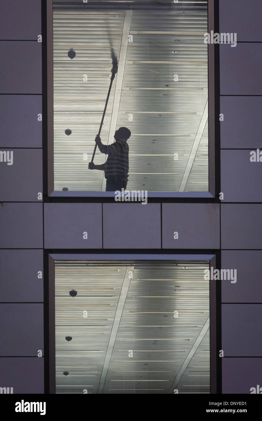 High ceilings office hi-res stock photography and images - Alamy