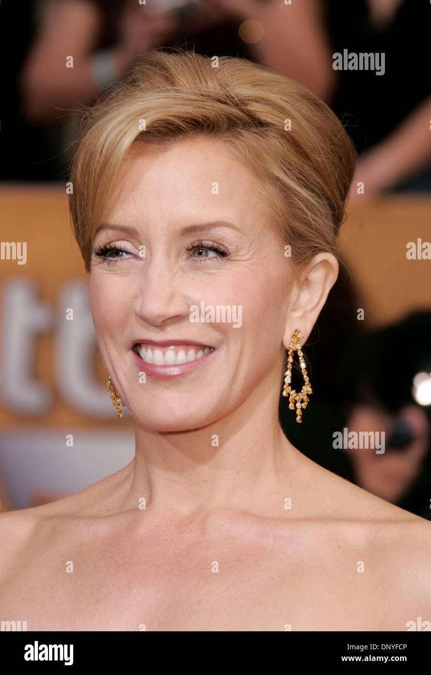 Jan 29, 2006; Los Angeles, CA, USA; FELICITY HUFFMAN arriving at the ...
