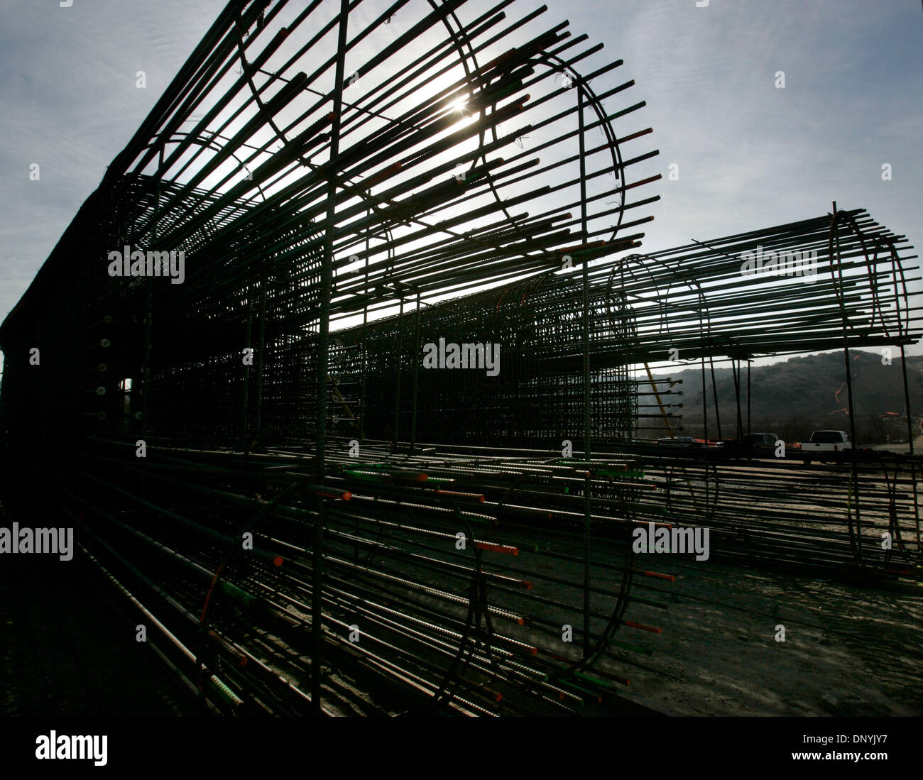 Pier columns hi-res stock photography and images - Alamy