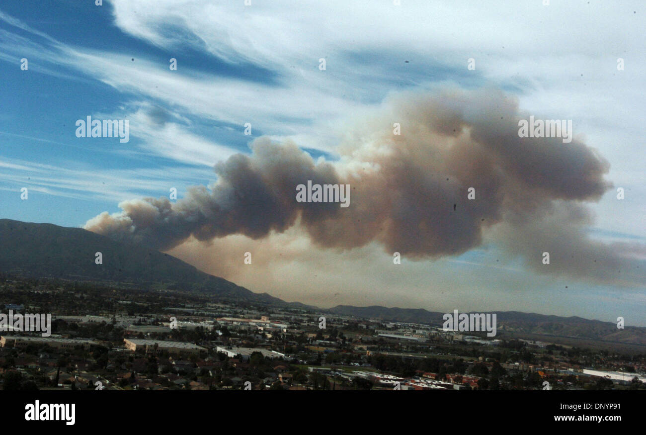 Anaheim hills fire hi-res stock photography and images - Alamy
