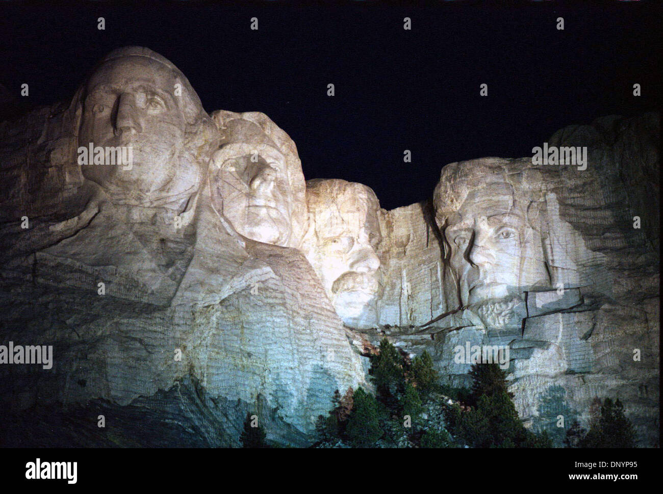 Faces four presidents mount rushmore hi-res stock photography and ...